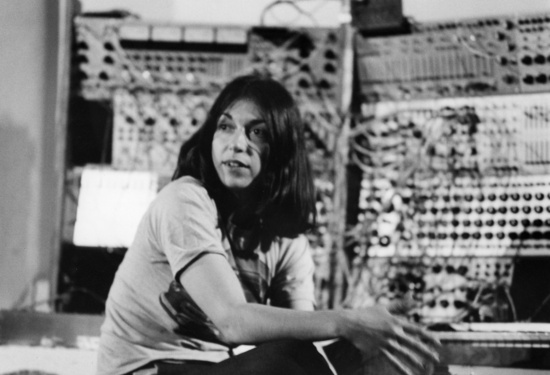 Ovation To The Female Pioneers Of Electronic Music – Sounds and Shadows